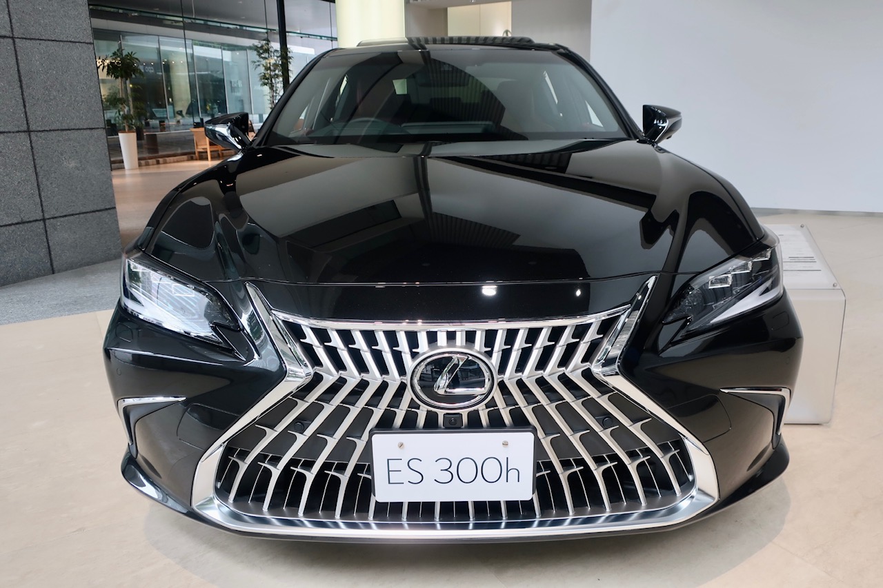 レクサスESの特別仕様車「Graceful Escort」登場！ | レクサスでドライブ日記